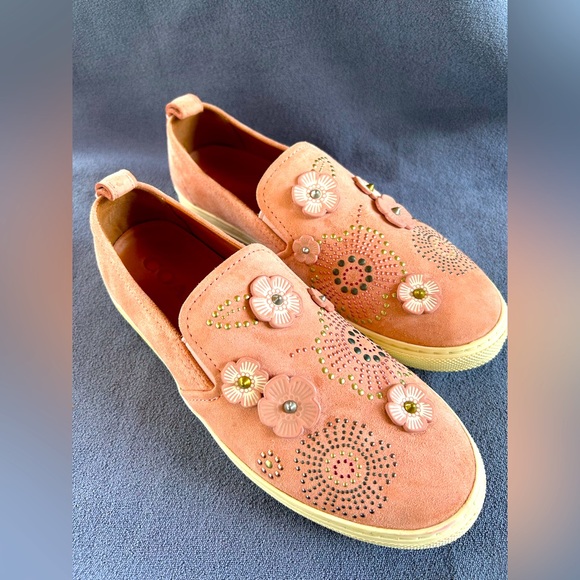 Coach | Shoes | Authentic Coach Tea Rose Rivet Slipon Sneakers 95 B 4 ...
